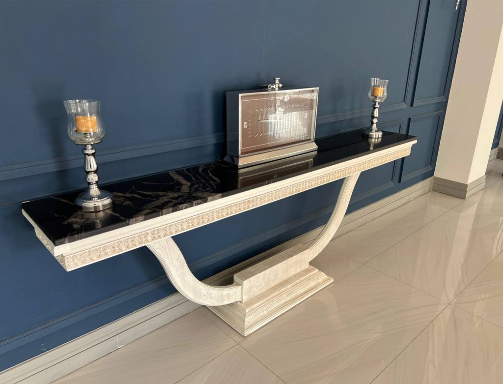 Lobby Console - IM OFFICE